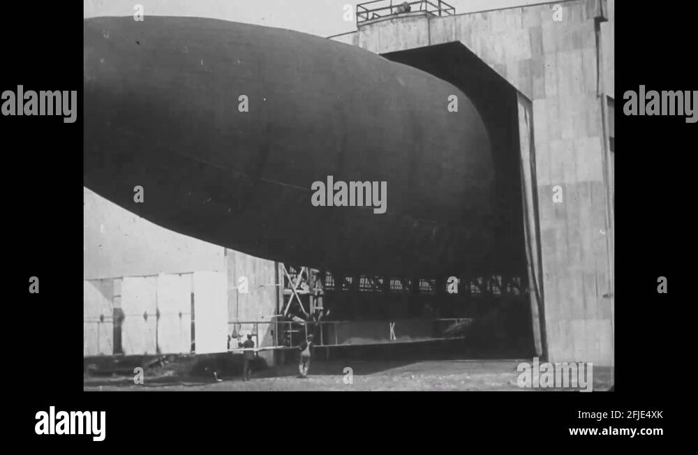 Hangar dirigible Stock Videos & Footage - HD and 4K Video Clips - Alamy