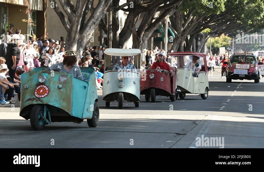 Miniature carts Stock Videos & Footage - HD and 4K Video Clips - Alamy
