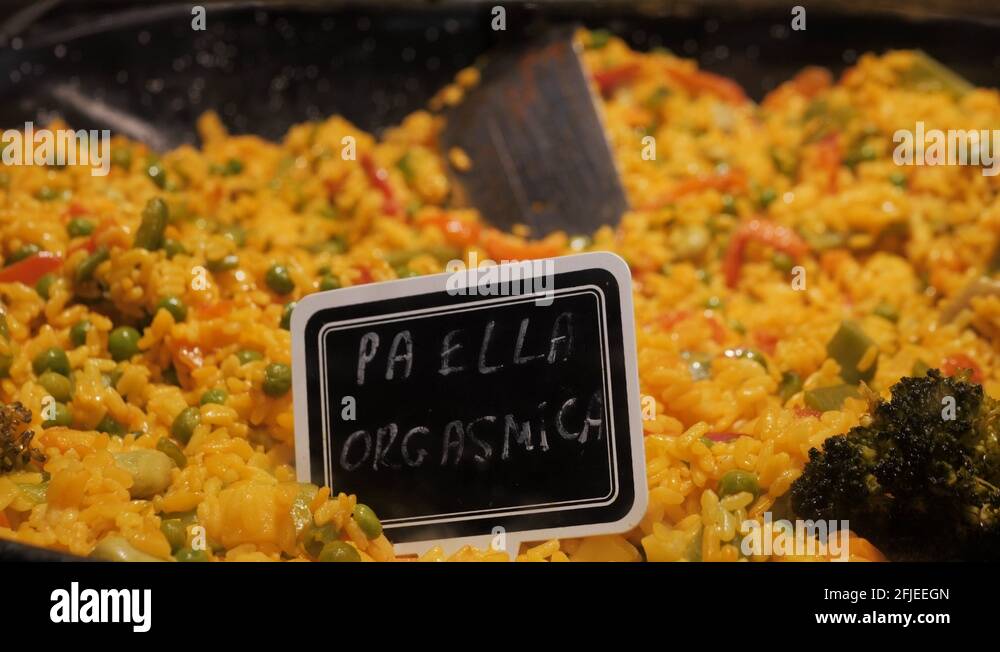 Street paella spain Stock Videos & Footage - HD and 4K Video Clips - Alamy