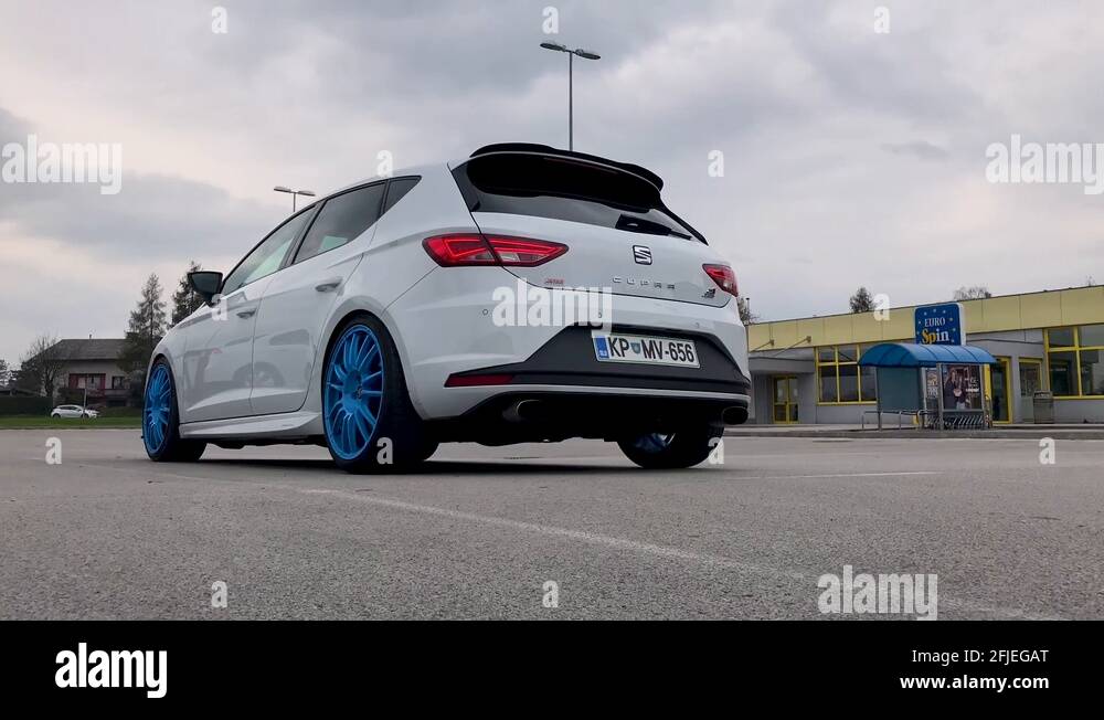 Seat Cupra R Sports Car Timelapse Stock Video Footage - Alamy