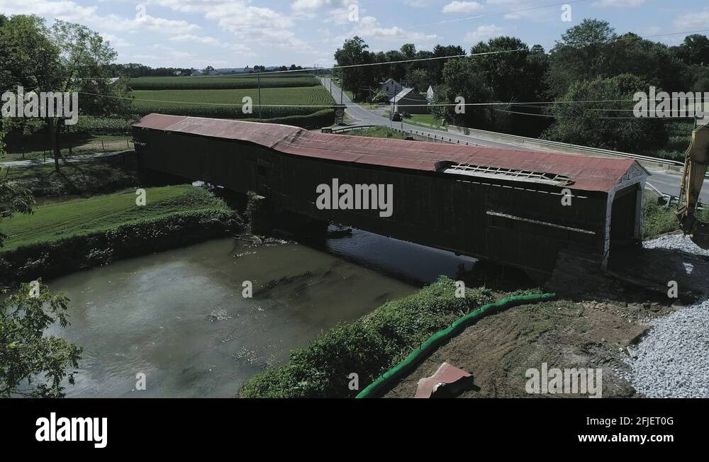 Burr arch covered bridge Stock Videos & Footage - HD and 4K Video Clips ...