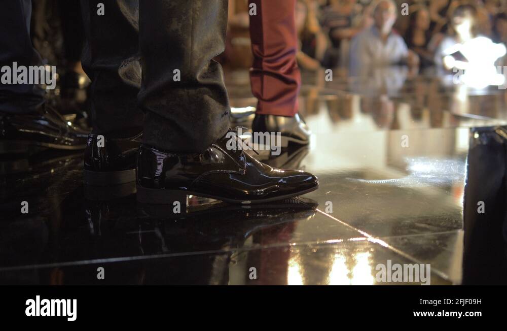 Catwalk fashion Stock Videos & Footage - HD and 4K Video Clips - Alamy