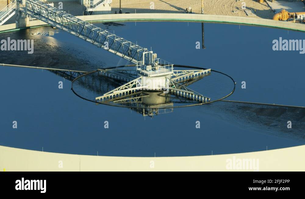 Processing tanks Stock Videos & Footage - HD and 4K Video Clips - Alamy