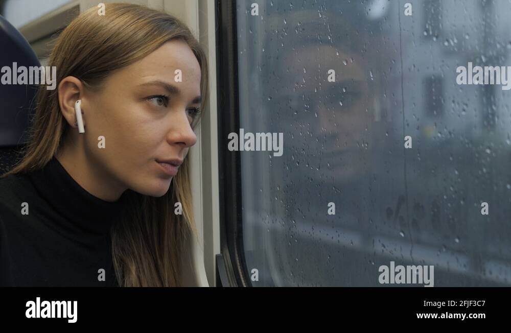 Tourist Bus Train Stock Videos And Footage Hd And 4k Video Clips Alamy