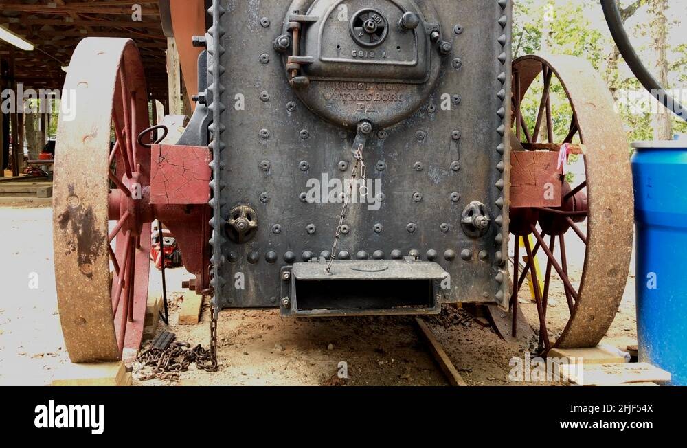 Working 1924 Frick Steam engine Stock Video Footage - Alamy