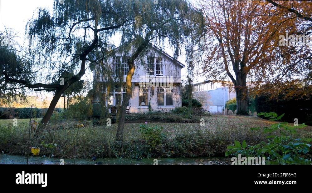 Eerie house Stock Videos & Footage - HD and 4K Video Clips - Alamy