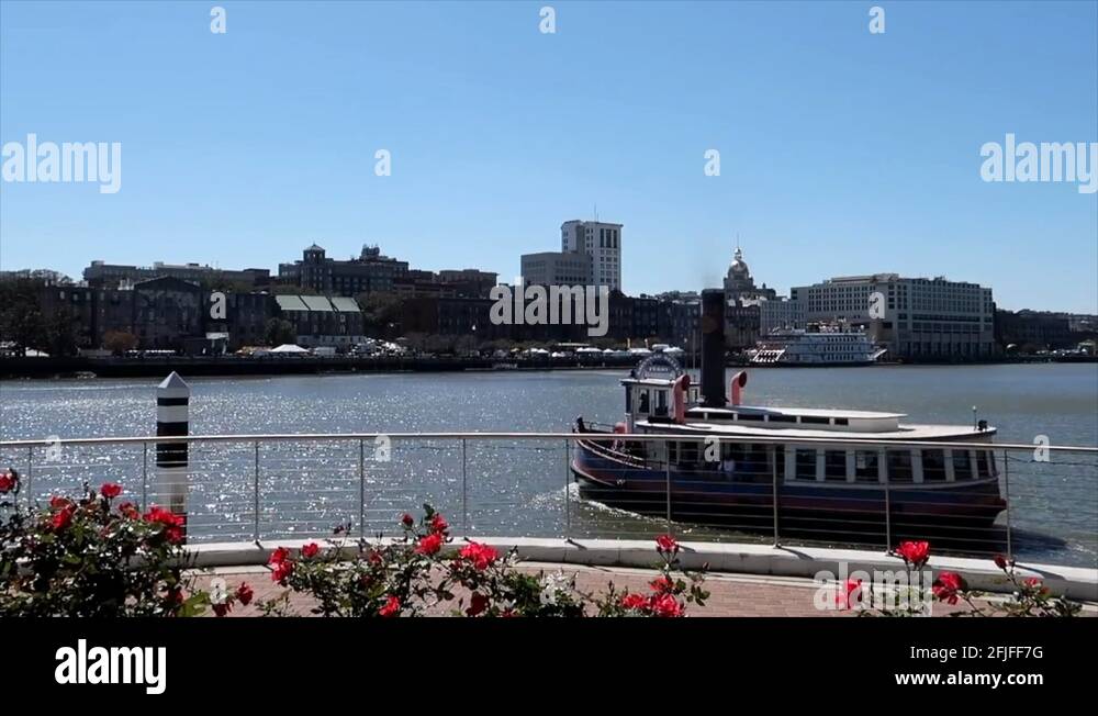 River ferry boat Stock Videos & Footage - HD and 4K Video Clips - Alamy