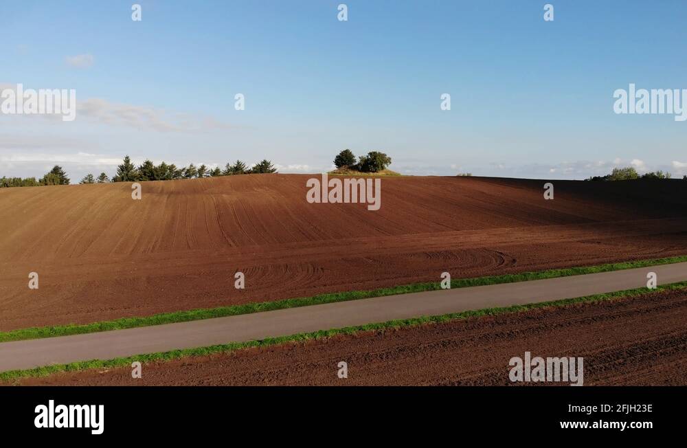 Burial mounds aerial Stock Videos & Footage - HD and 4K Video Clips - Alamy