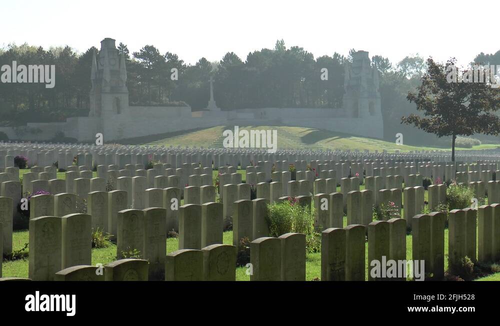 Ww1 graves Stock Videos & Footage - HD and 4K Video Clips - Alamy