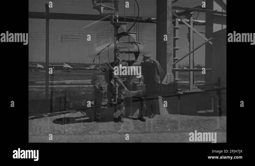 Wartime supply train Stock Videos & Footage - HD and 4K Video Clips - Alamy