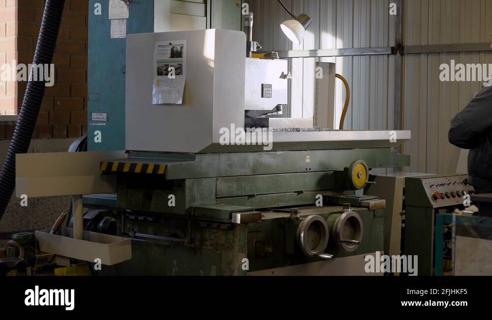 Sparks horizontal Stock Videos & Footage - HD and 4K Video Clips - Alamy