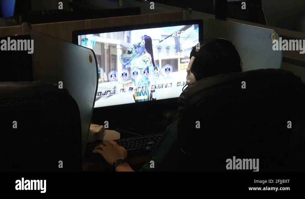 Pc game korea Stock Videos & Footage - HD and 4K Video Clips - Alamy