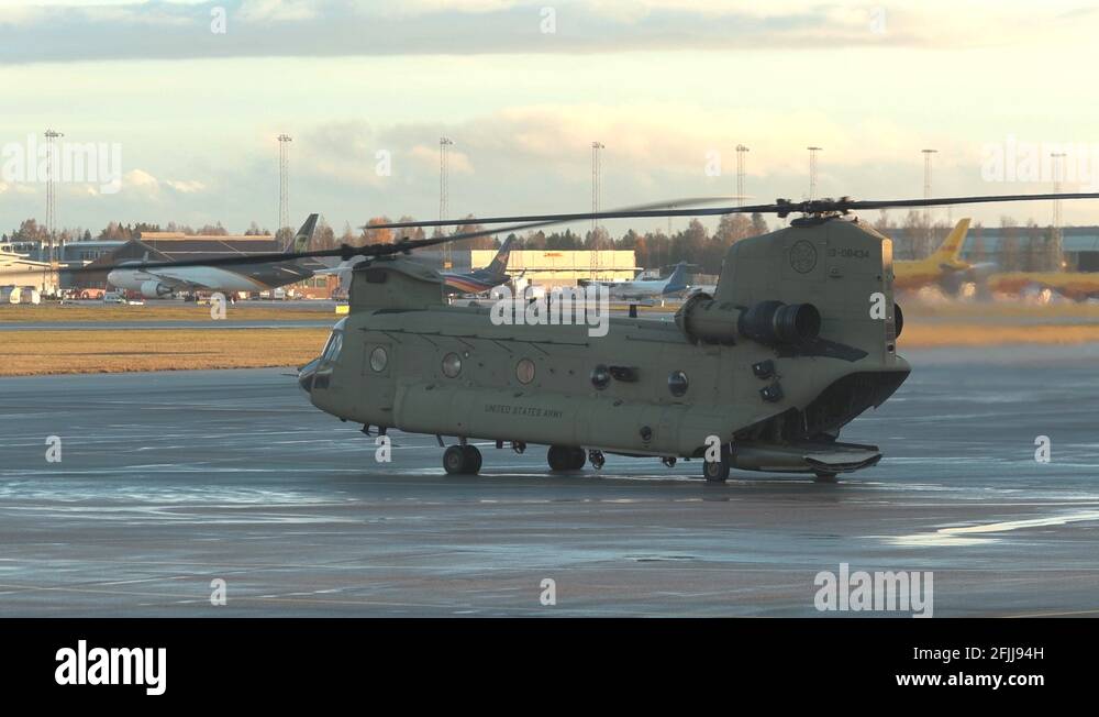 Chinook helicopter rear Stock Videos & Footage - HD and 4K Video Clips ...