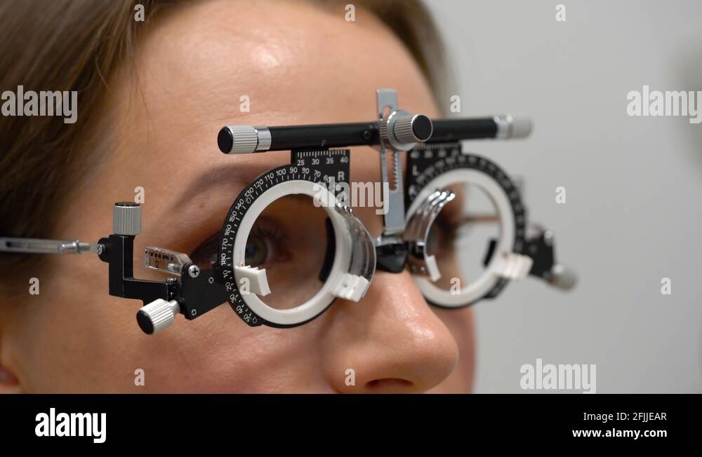 Binding trial Stock Videos & Footage - HD and 4K Video Clips - Alamy