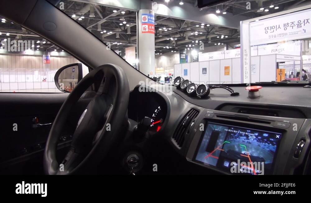 Autonomous car driving Stock Videos & Footage - HD and 4K Video Clips ...