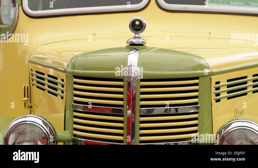 Bus grill Stock Videos & Footage - HD and 4K Video Clips - Alamy