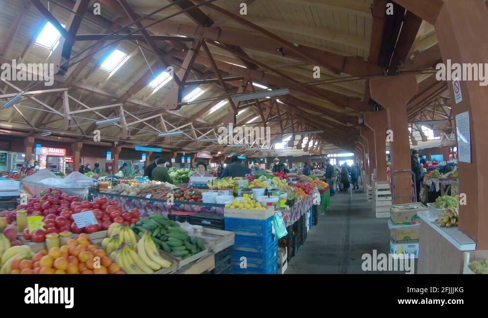 Farmers market hall Stock Videos & Footage - HD and 4K Video Clips - Alamy