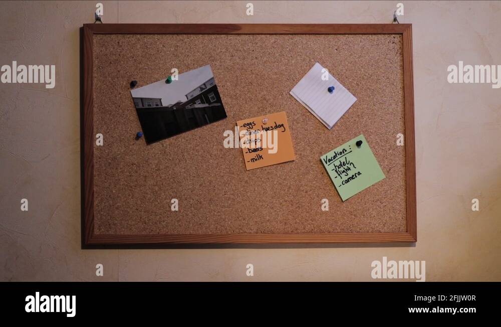 Pushpin board Stock Videos & Footage - HD and 4K Video Clips - Alamy