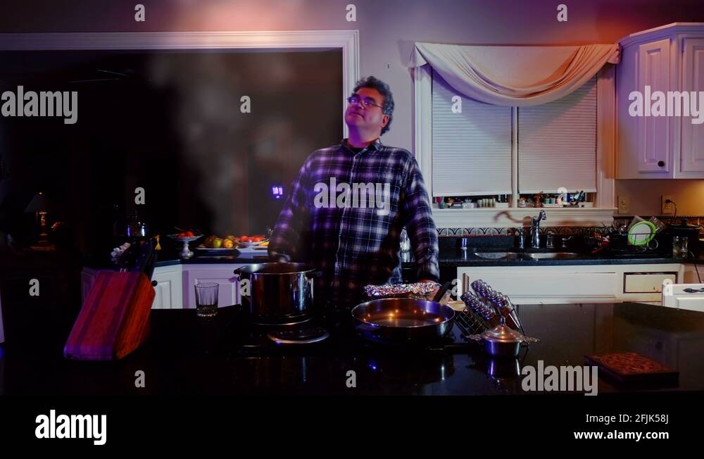 Burning hand Stock Videos & Footage - HD and 4K Video Clips - Alamy