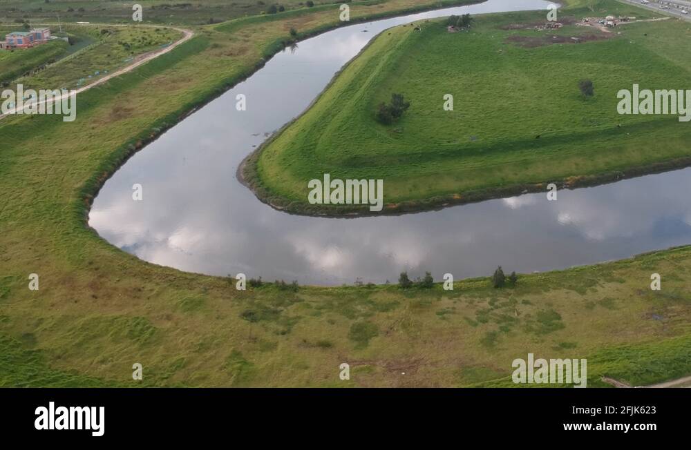 Puente de río Stock Videos & Footage - HD and 4K Video Clips - Alamy
