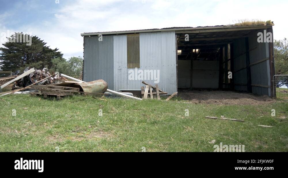 Old run down shed Stock Videos & Footage - HD and 4K Video Clips - Alamy