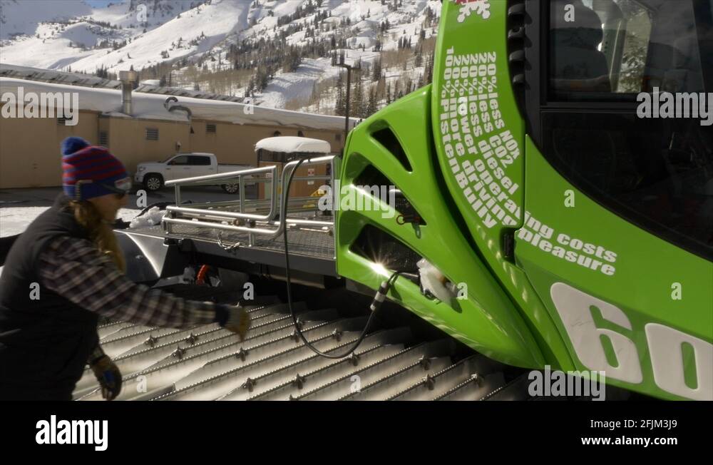 Snow plug Stock Videos & Footage - HD and 4K Video Clips - Alamy