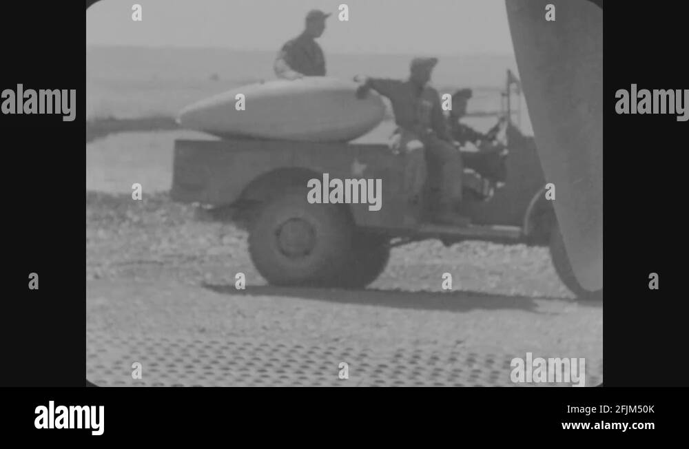Bomb load ww2 Stock Videos & Footage - HD and 4K Video Clips - Alamy