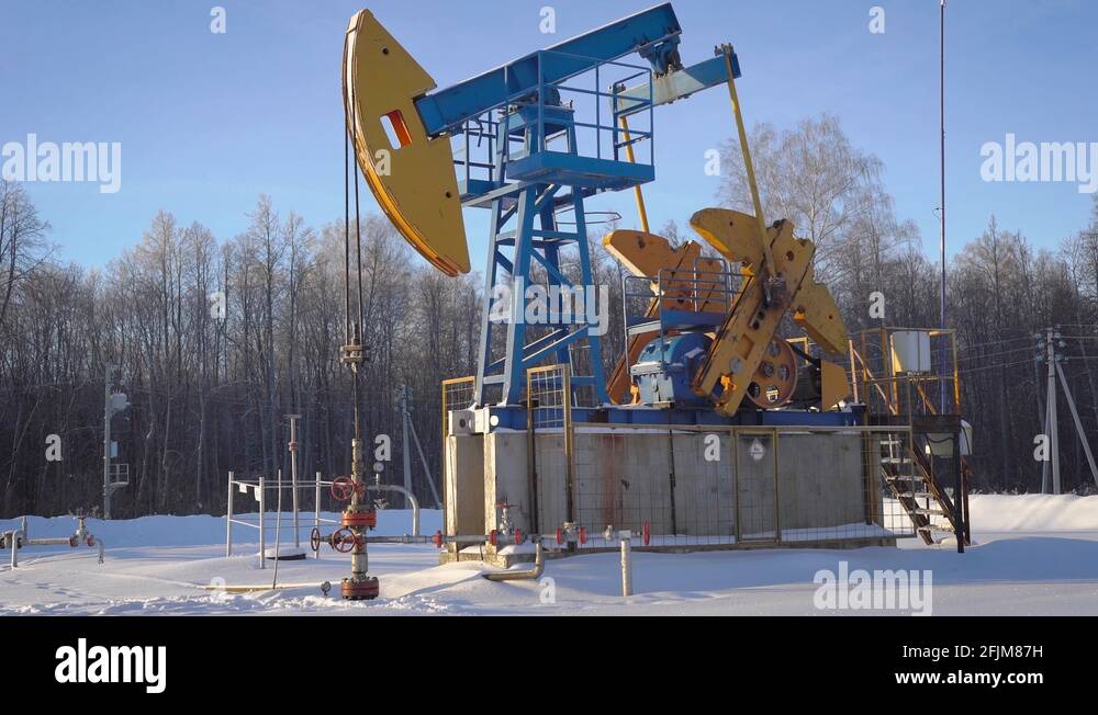 Natural gas extract Stock Videos & Footage - HD and 4K Video Clips - Alamy