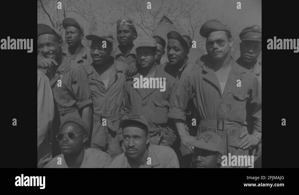 Men of 99th Squadron stand together and pose for photograph - 1944 ...