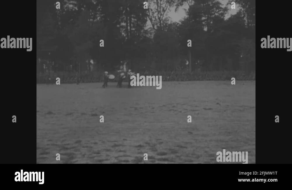 33rd division Stock Videos & Footage - HD and 4K Video Clips - Alamy