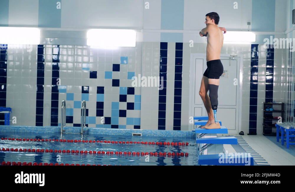 Man jump muscles Stock Videos & Footage - HD and 4K Video Clips - Alamy