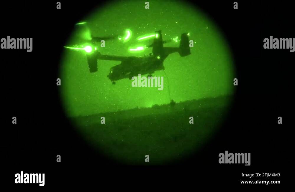 21st Special Tactics Squadron fast ropes from a CV-22 Airframe - 2015 ...