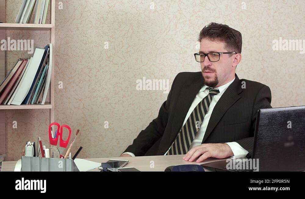 Office desk crying Stock Videos & Footage - HD and 4K Video Clips - Alamy