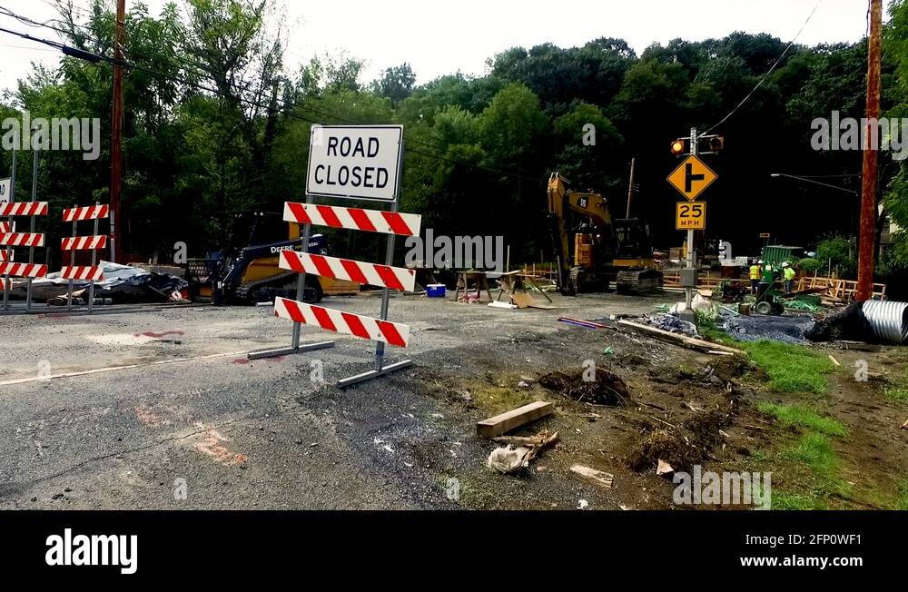 Private road signs Stock Videos & Footage - HD and 4K Video Clips - Alamy