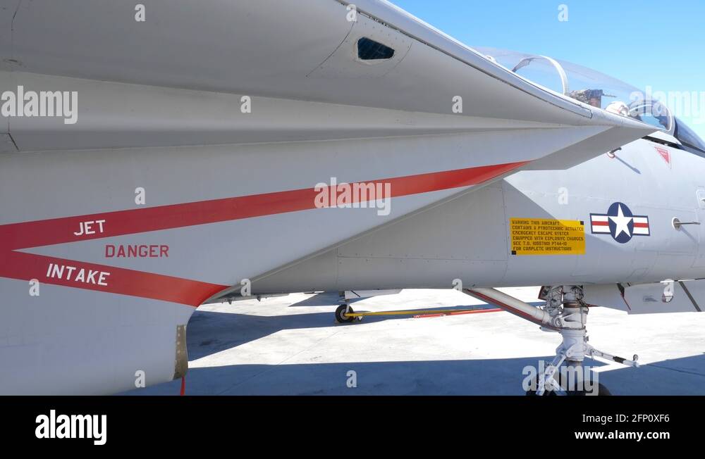 Jet engine intake Stock Videos & Footage - HD and 4K Video Clips - Alamy