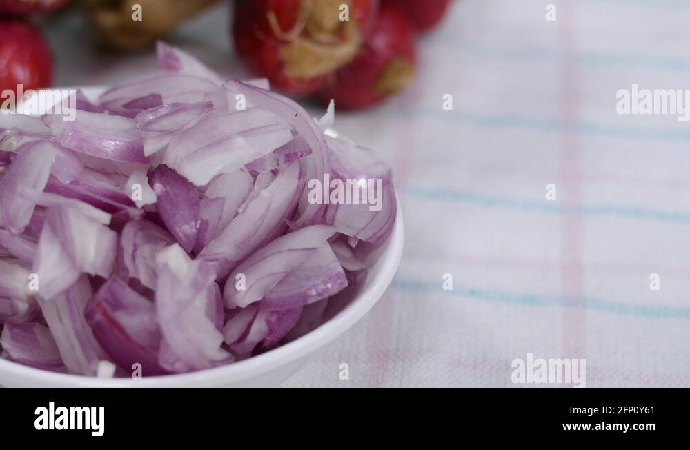 Chopped shallot Stock Videos & Footage - HD and 4K Video Clips - Alamy