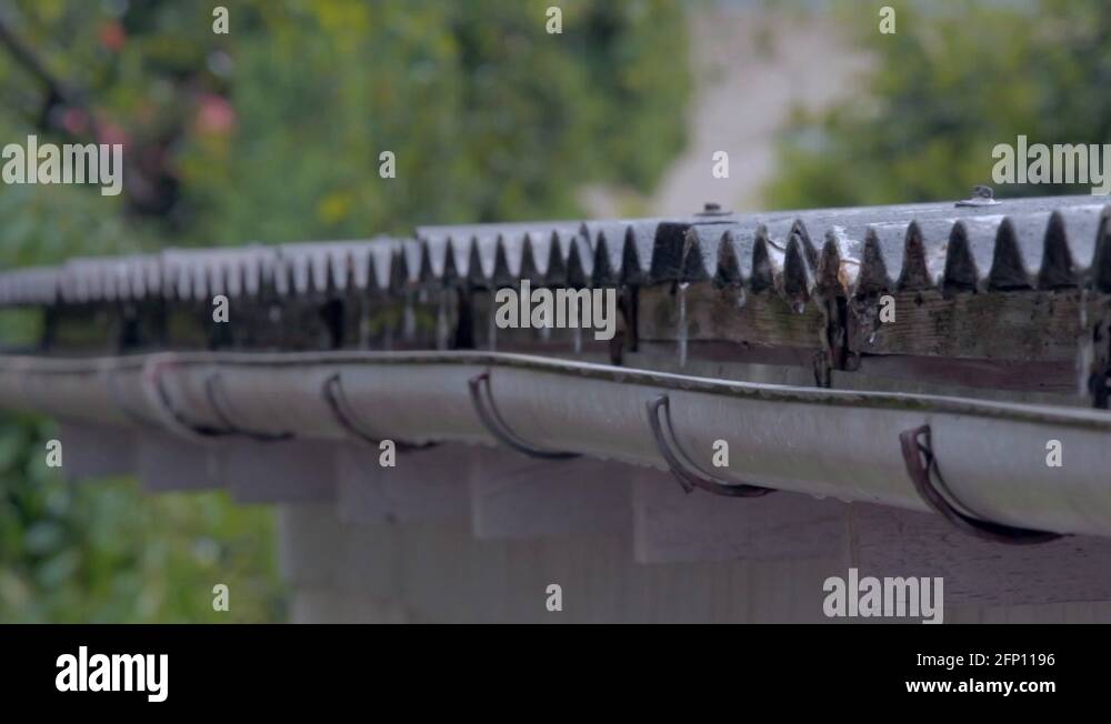 Rain falling into gutter Stock Videos & Footage - HD and 4K Video Clips ...