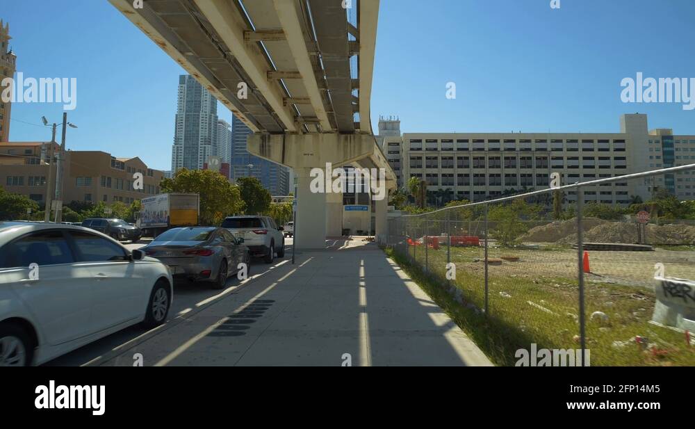 Metrorail miami tower downtown Stock Videos & Footage - HD and 4K Video ...
