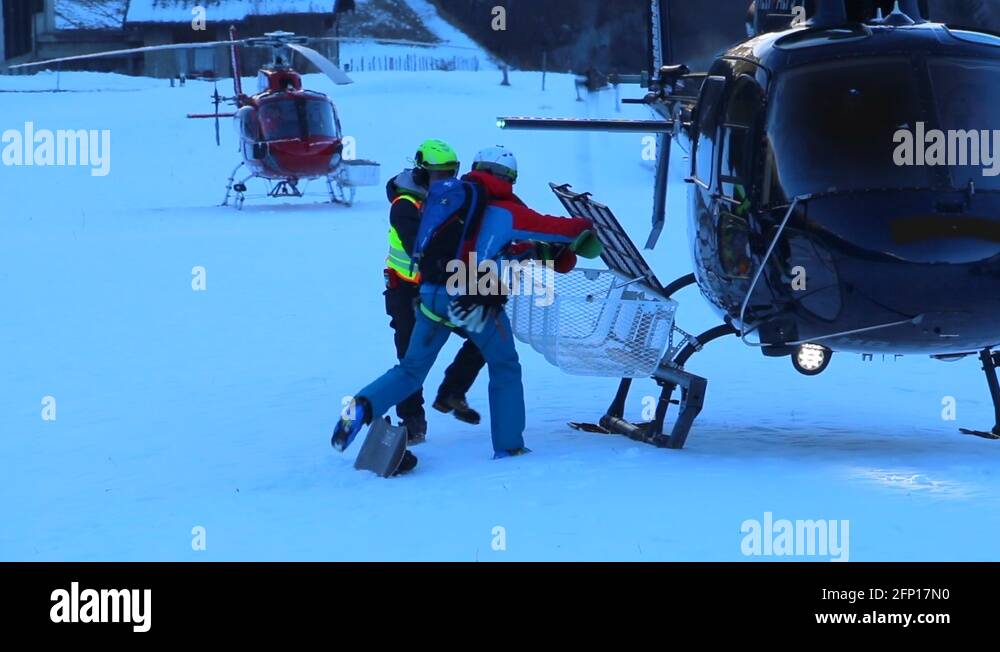 Loading a helicopter Stock Videos & Footage - HD and 4K Video Clips - Alamy