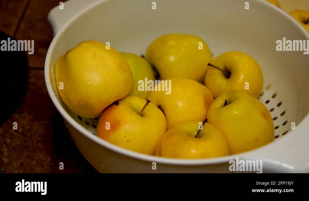 Eight apples Stock Videos & Footage - HD and 4K Video Clips - Alamy