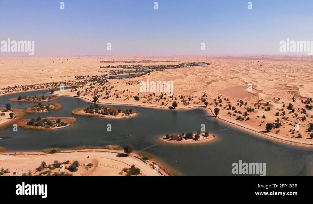 Dubai uae desert Stock Videos & Footage - HD and 4K Video Clips - Alamy
