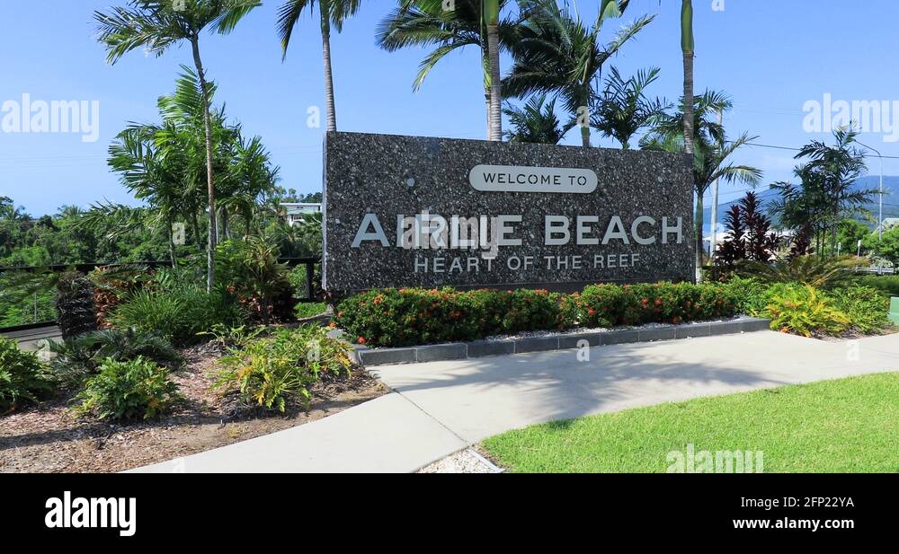 Roadside welcome sign,Airlie Beach,Whitsundays,Queensland,Australia ...