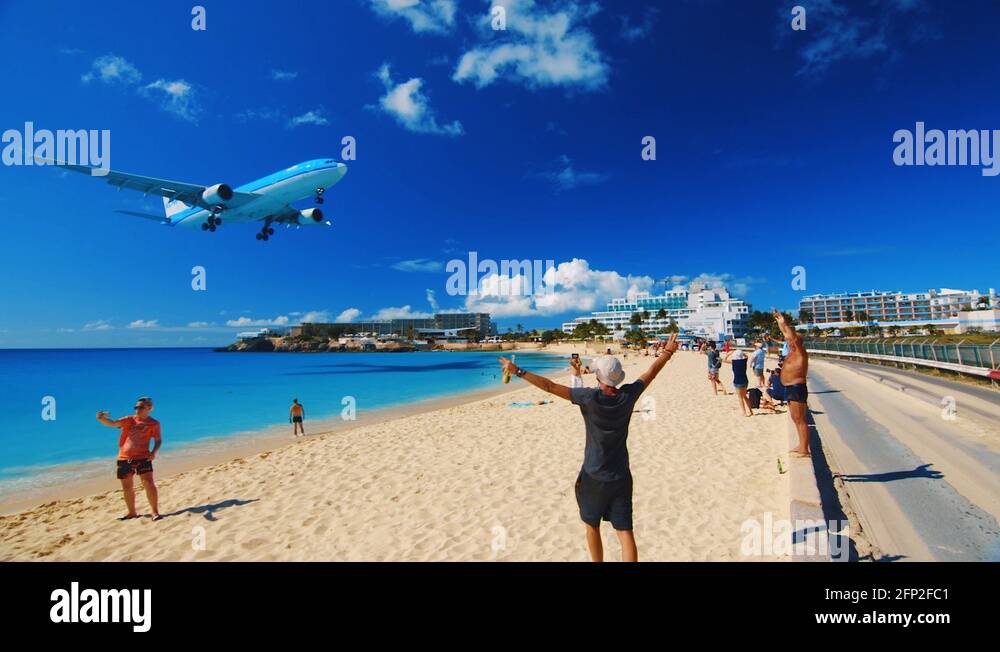 Famous aircraft Stock Videos & Footage - HD and 4K Video Clips - Alamy