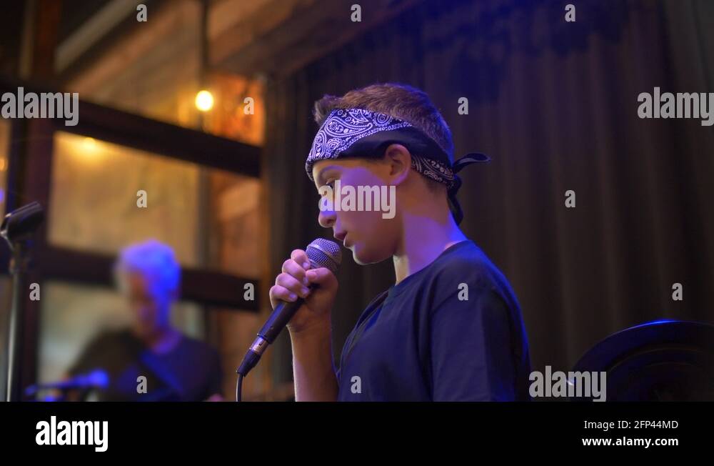 Teenager singing stage Stock Videos & Footage - HD and 4K Video Clips ...