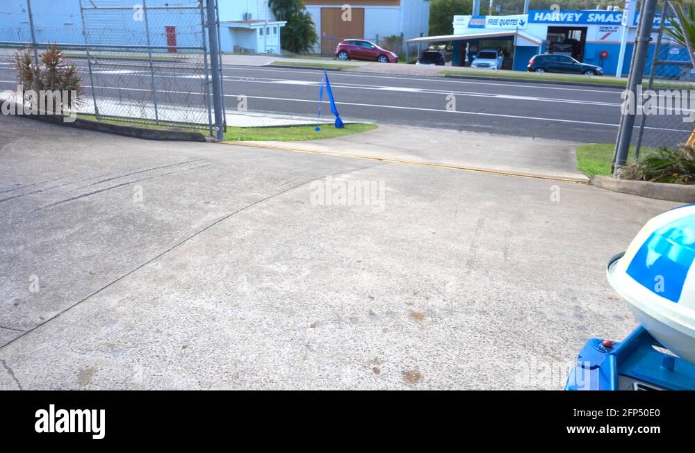 Oval robot Stock Videos & Footage - HD and 4K Video Clips - Alamy