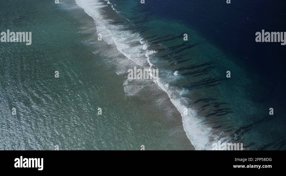 Tidal caves Stock Videos & Footage - HD and 4K Video Clips - Alamy