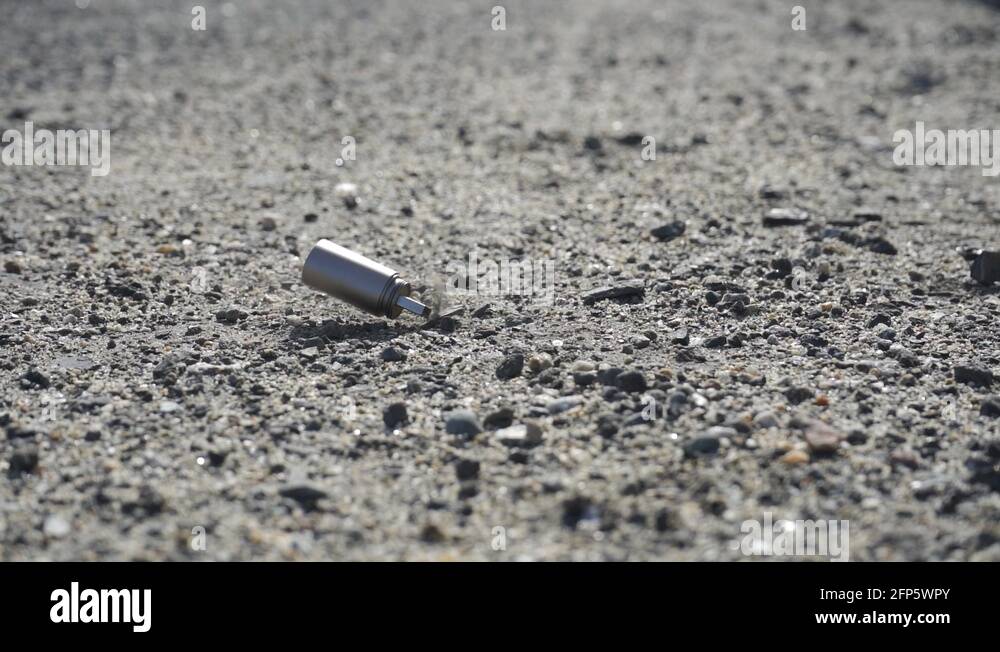 Usb stick hand Stock Videos & Footage - HD and 4K Video Clips - Alamy