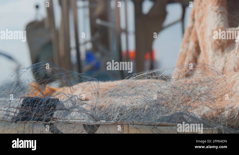 Entangle net Stock Videos & Footage - HD and 4K Video Clips - Alamy