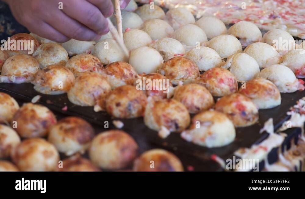 Takoyaki is a favorite street food in Japan, try this octopus delight ...