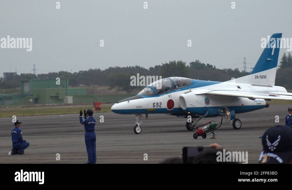JAPAN : Blue Impulse Japan Air Self-Defense Force aerobatic ...